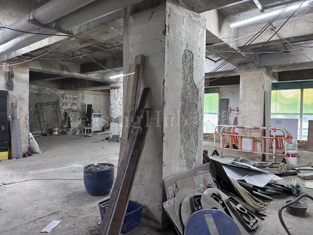 Full Win Commercial Centre, Low Floor - Office Premises For Rent ...